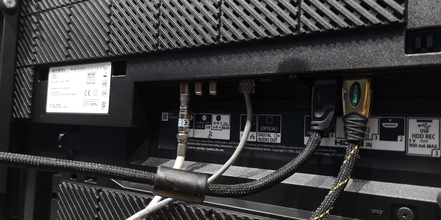 Microphone on Smart TV - how to locate and disable
